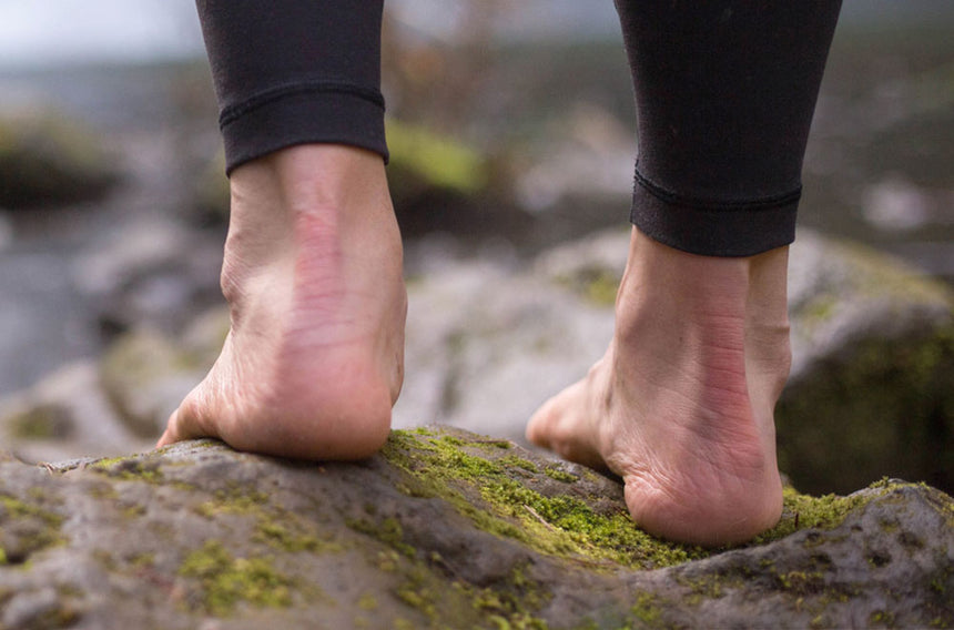 Flat Feet: Causes, Symptoms, and Natural Remedies for Improvement ...